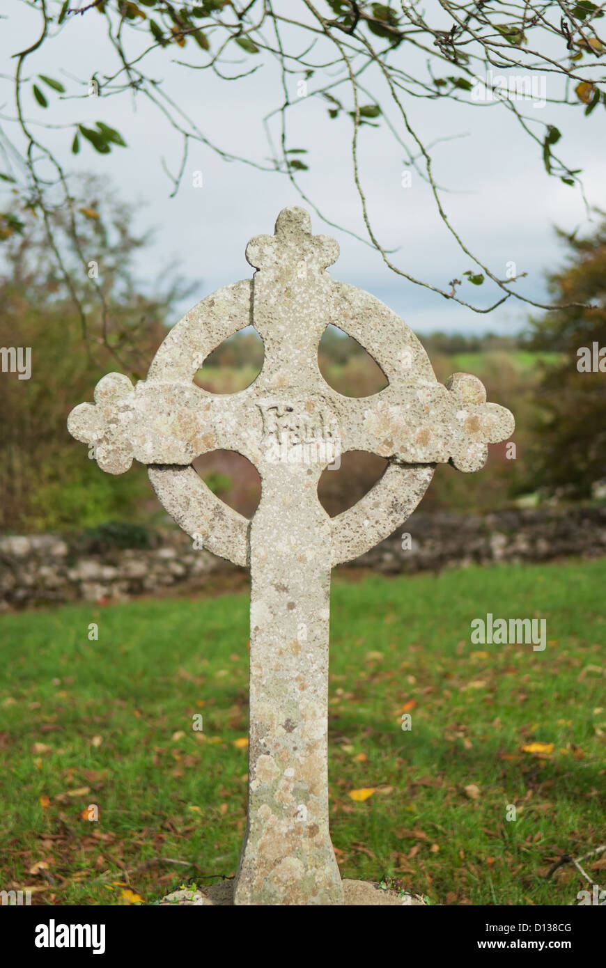 A Celtic Cross Tombstone; Ireland Stock Photo - Alamy