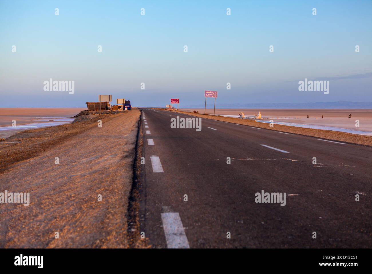 Chott el jerid tunisia hi-res stock photography and images - Alamy
