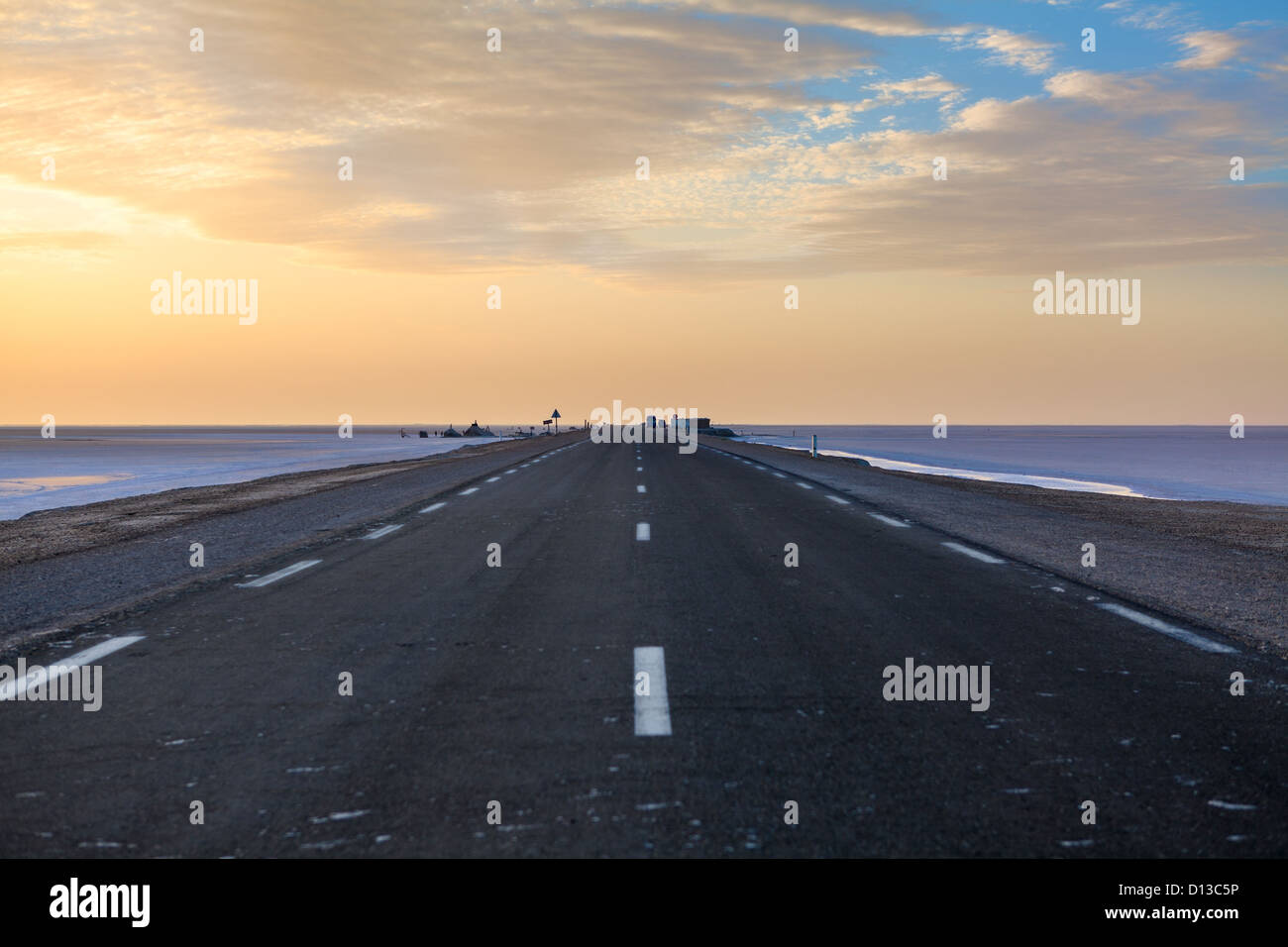 Chott el jerid tunisia hi-res stock photography and images - Alamy