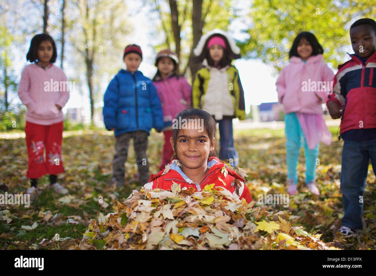 Canada children playing indian hi-res stock photography and images - Alamy