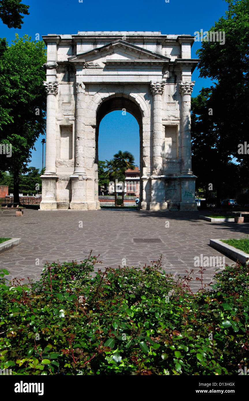 Gavi arch verona hi-res stock photography and images - Alamy