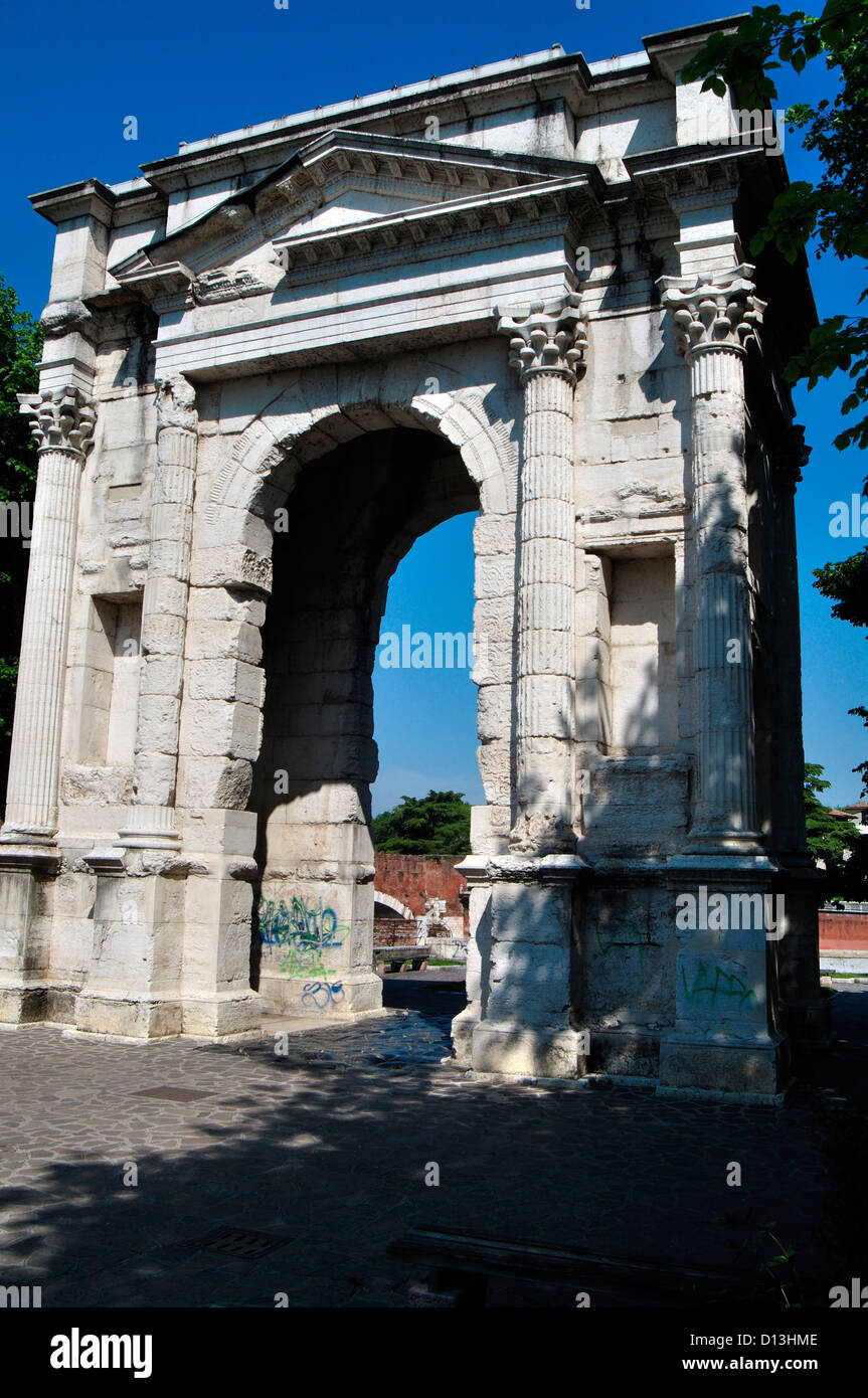 Gavi arch verona hi-res stock photography and images - Alamy