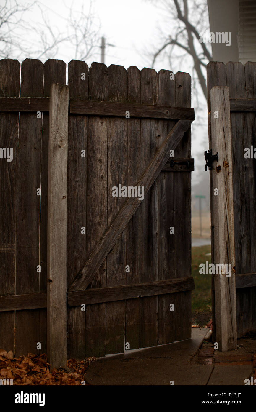 Gate opening opened hi-res stock photography and images - Alamy