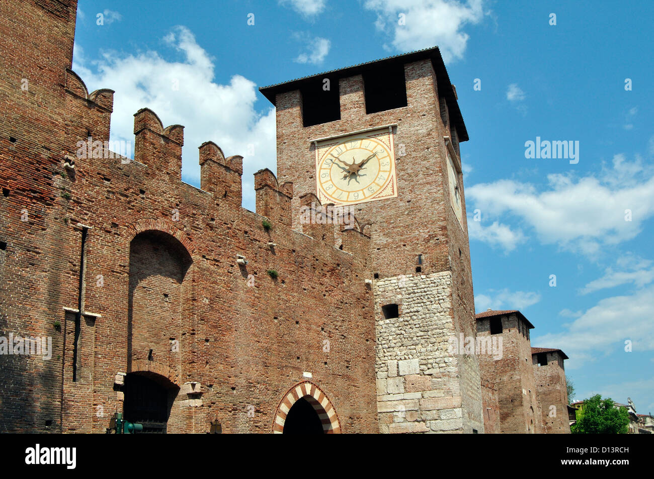 Italy, Veneto, Verona, Castelvecchio, Castle Stock Photo - Alamy