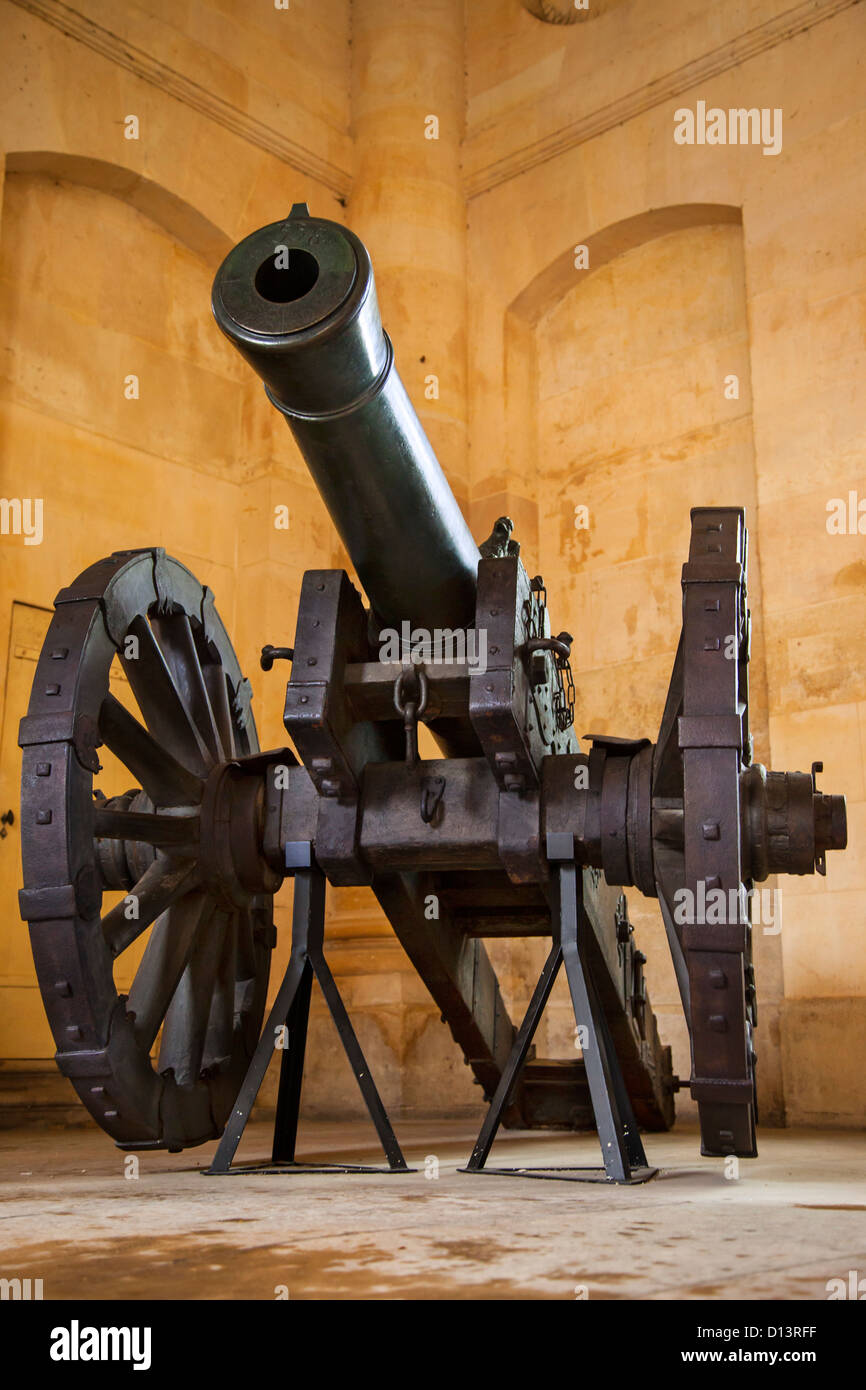 Napoleon cannon hi-res stock photography and images - Alamy