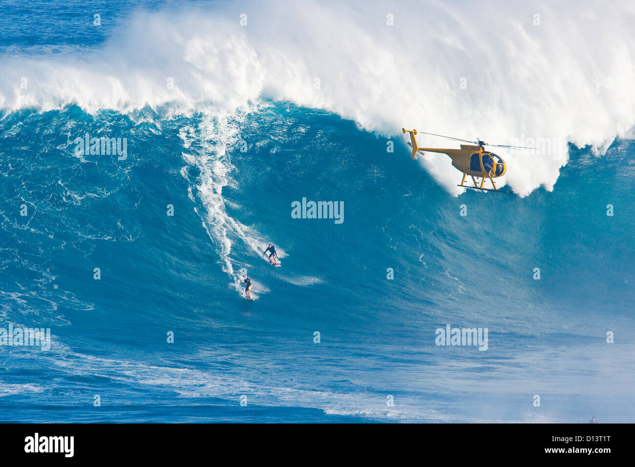 Peahi wave hi-res stock photography and images - Alamy