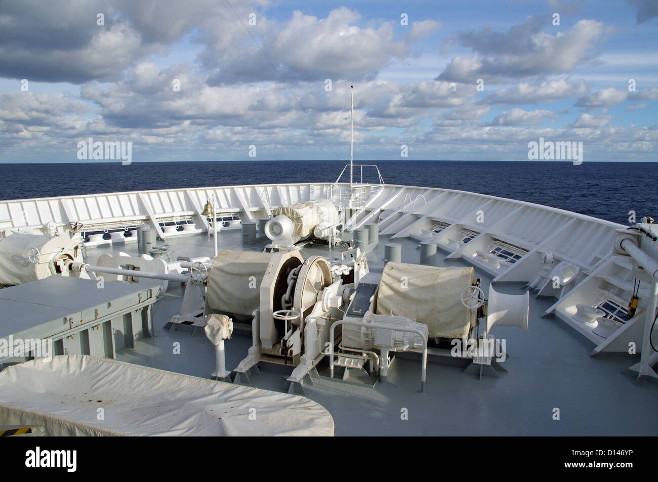 Cruiseship bow hi-res stock photography and images - Alamy