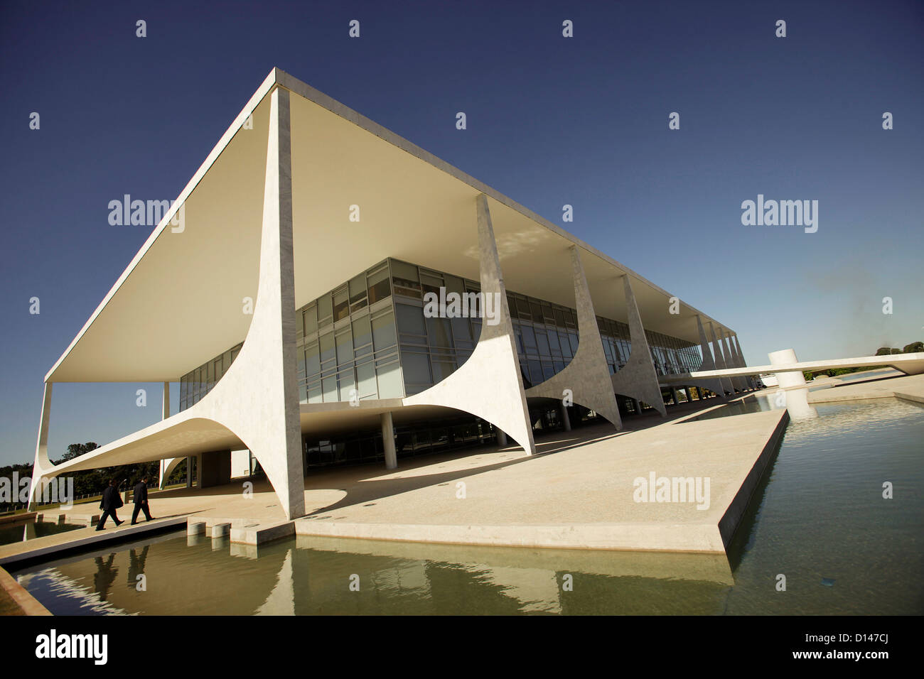A picture dated 25 August 2010 shows a view of Planalto building ...