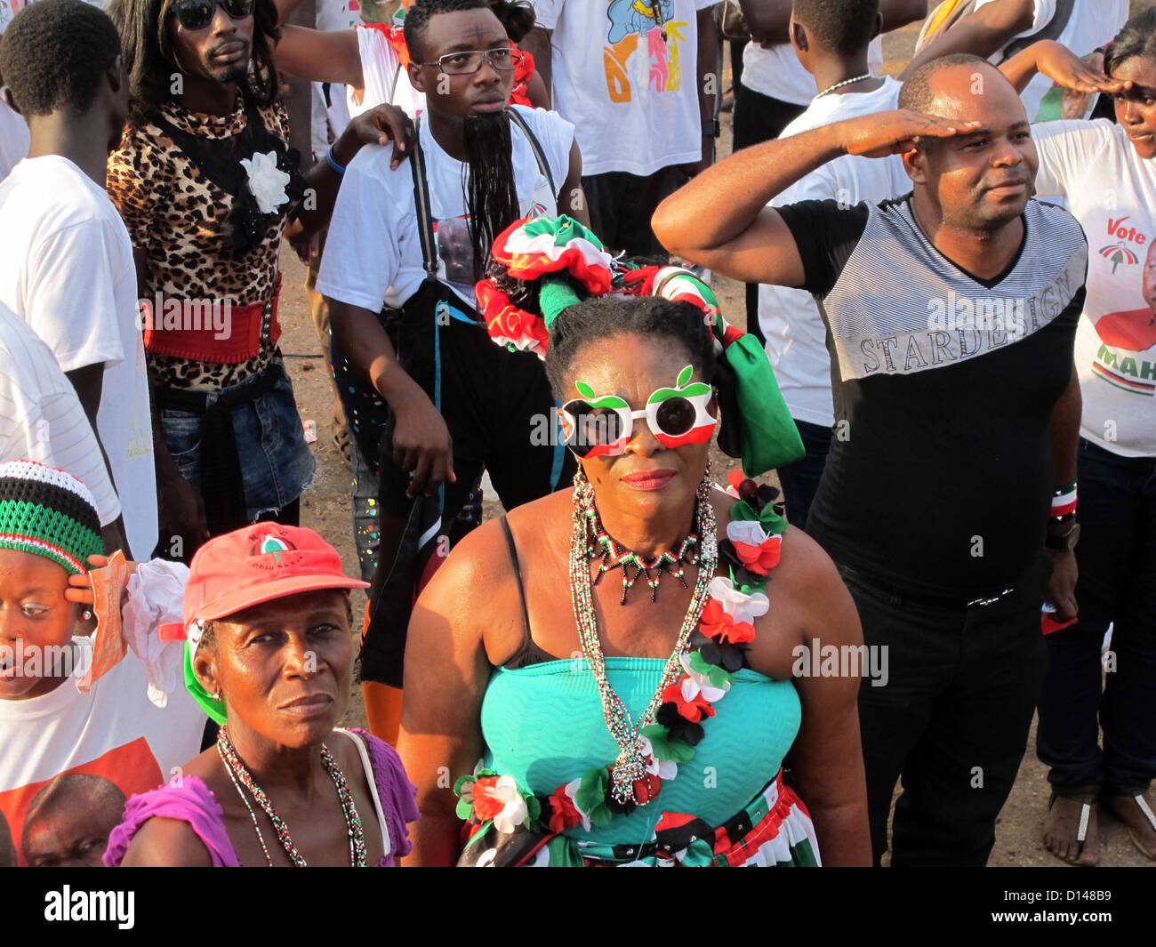 A photograph made available 06 December 2012 shows supporters of ruling ...