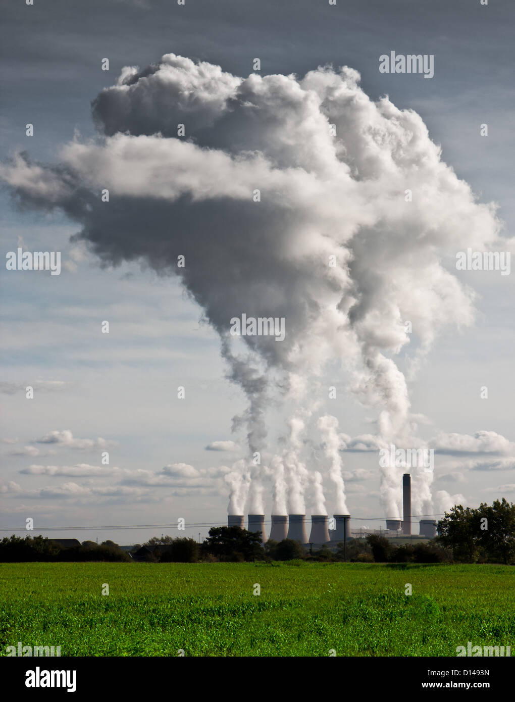 Plumes of steam rising from Drax Power Station in Selby, North ...