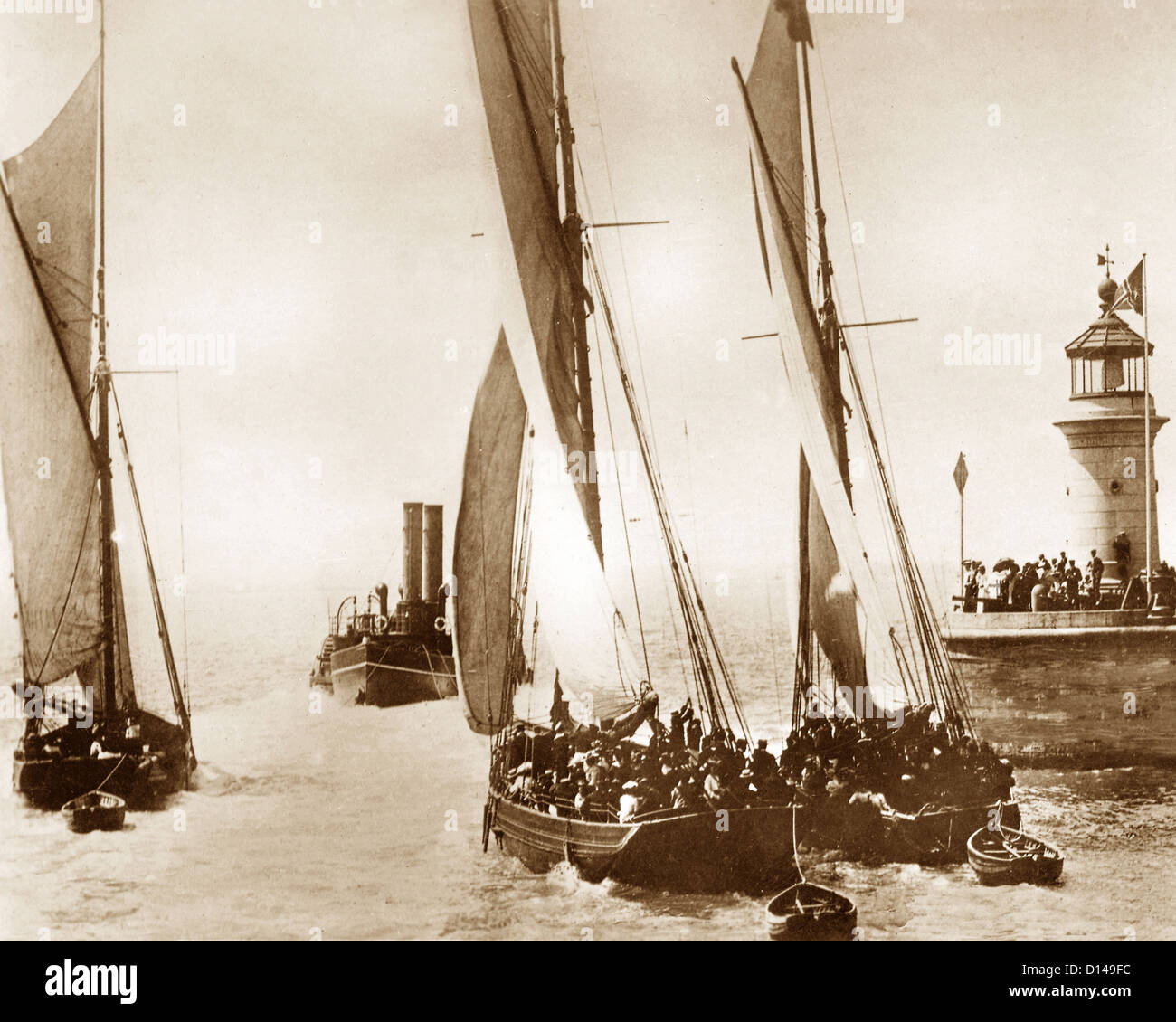 Ramsgate pleasure boats early 1900s Stock Photo - Alamy