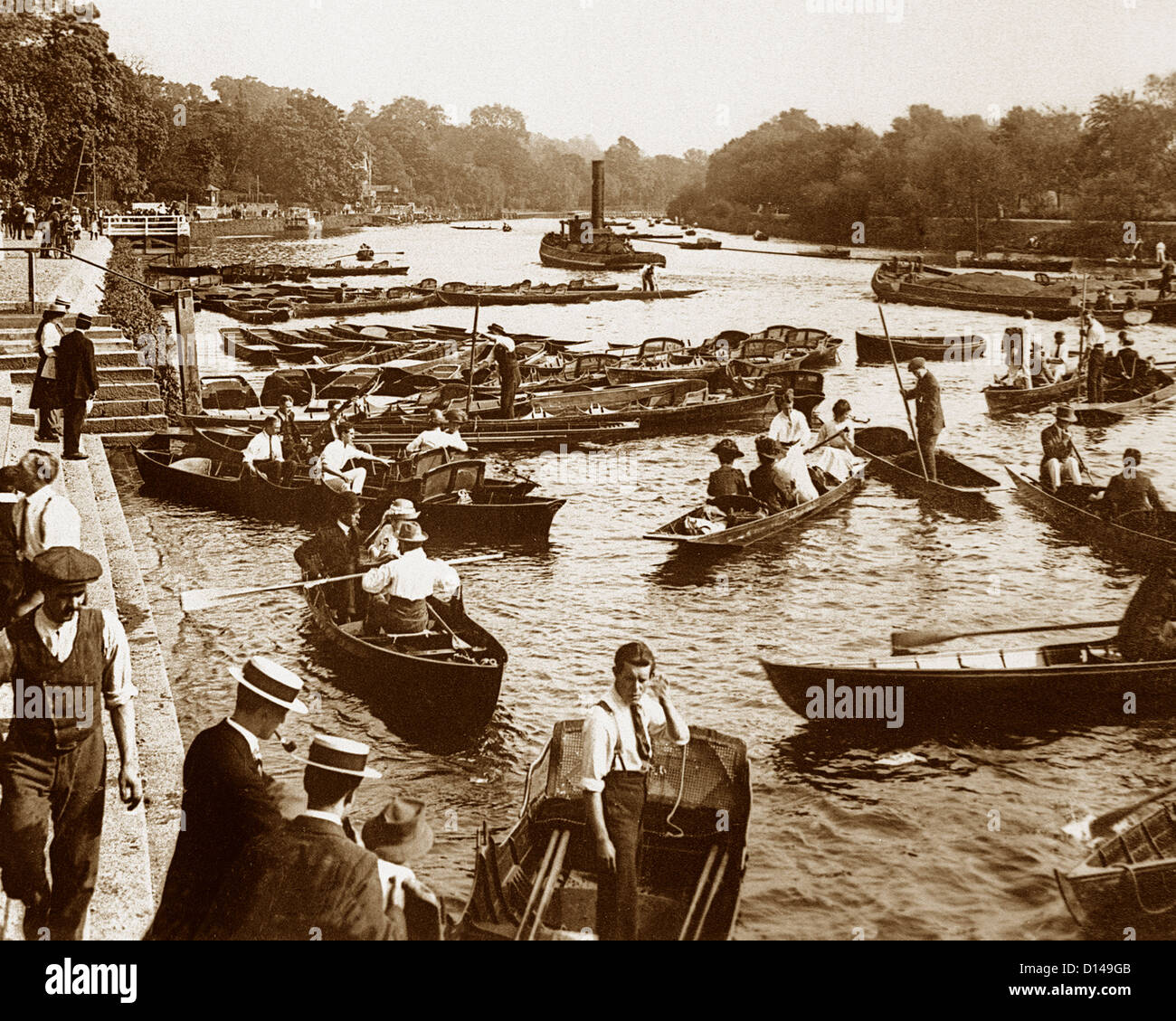 Pleasure boats on the River Thames at Richmond Edwardian period Stock ...