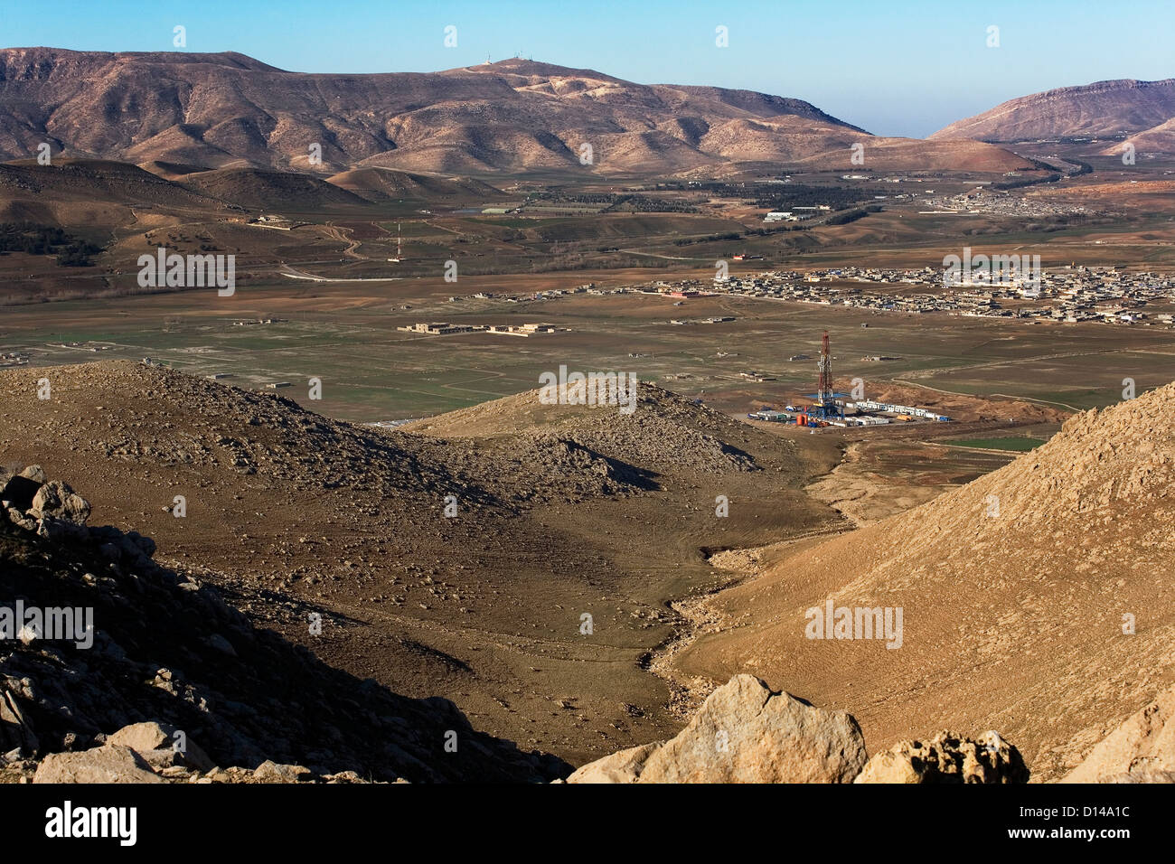 Kurdistan oil exploration hi-res stock photography and images - Alamy