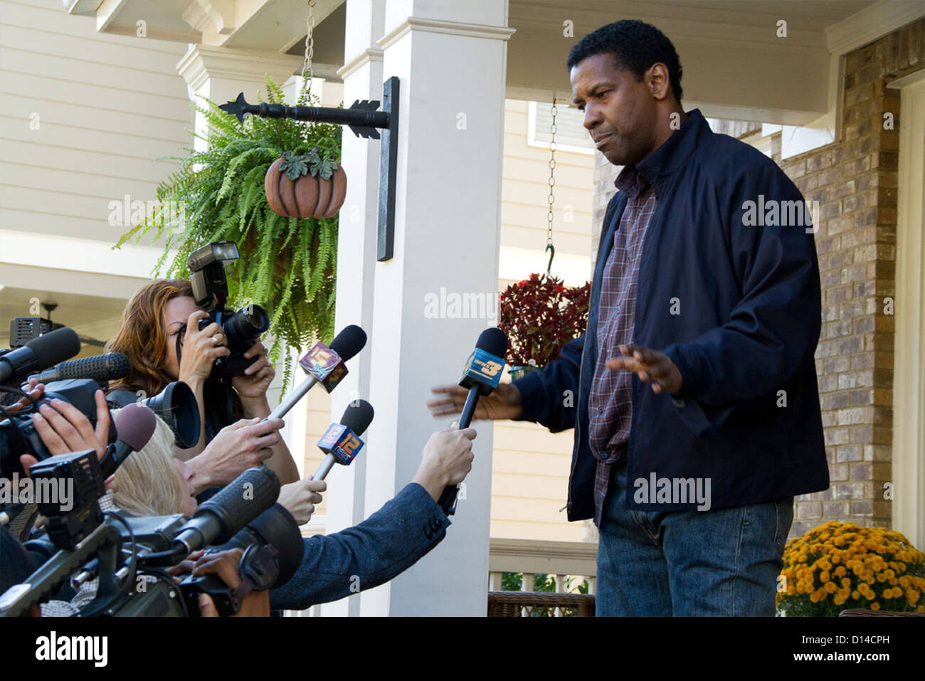 Denzel Washington Flight First Scene