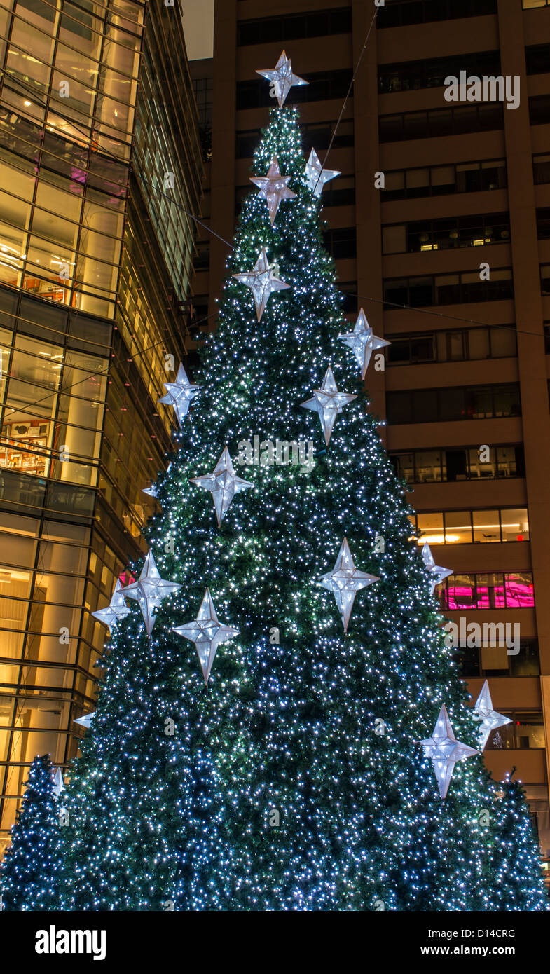 New York City Manhattan at night Christmas tree Stock Photo - Alamy