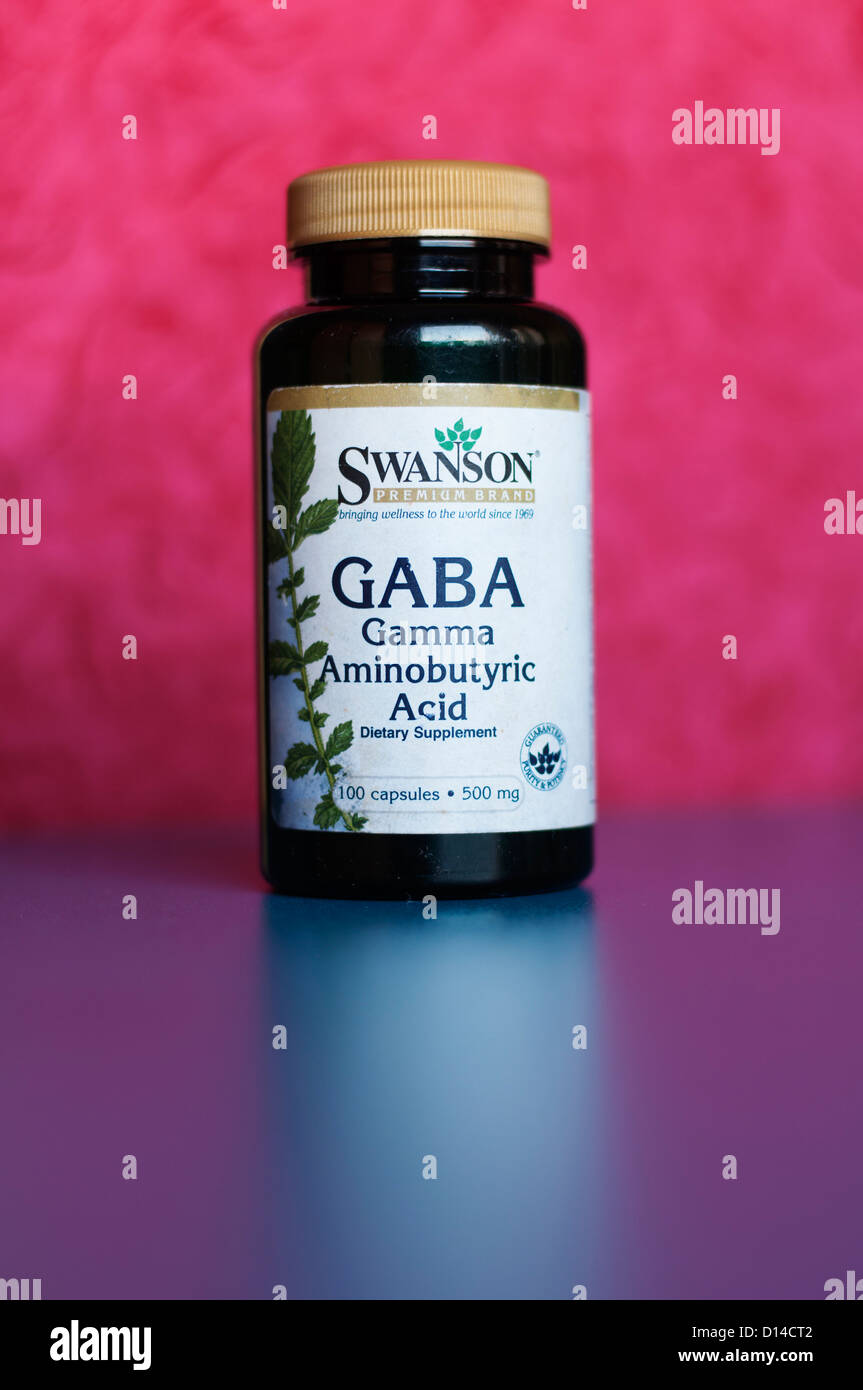 Supplement bottle hi-res stock photography and images - Alamy