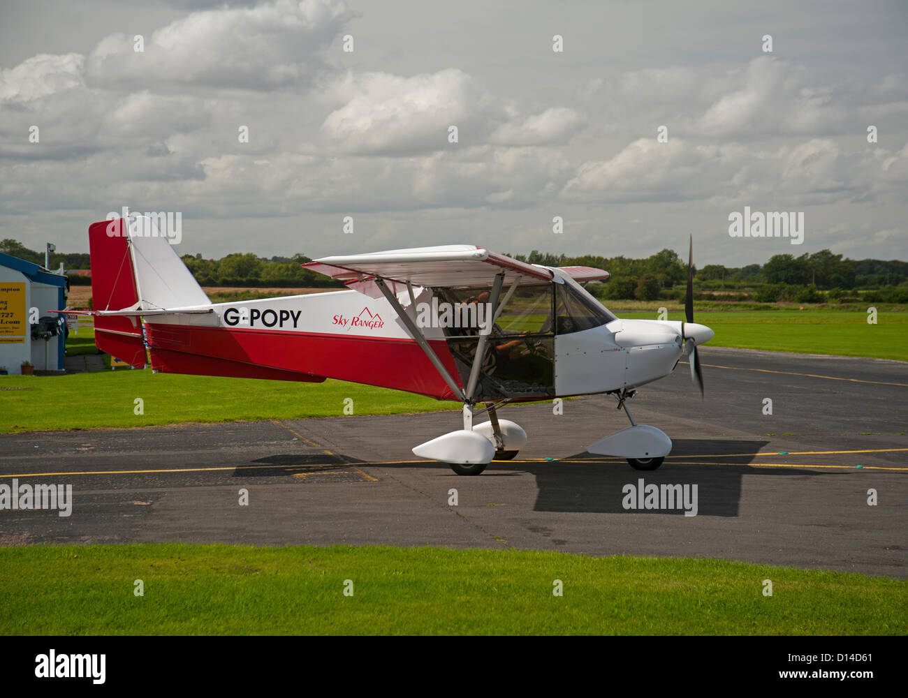 Best OFF Sky Ranger Swift 912S. SCO 8860 Stock Photo - Alamy
