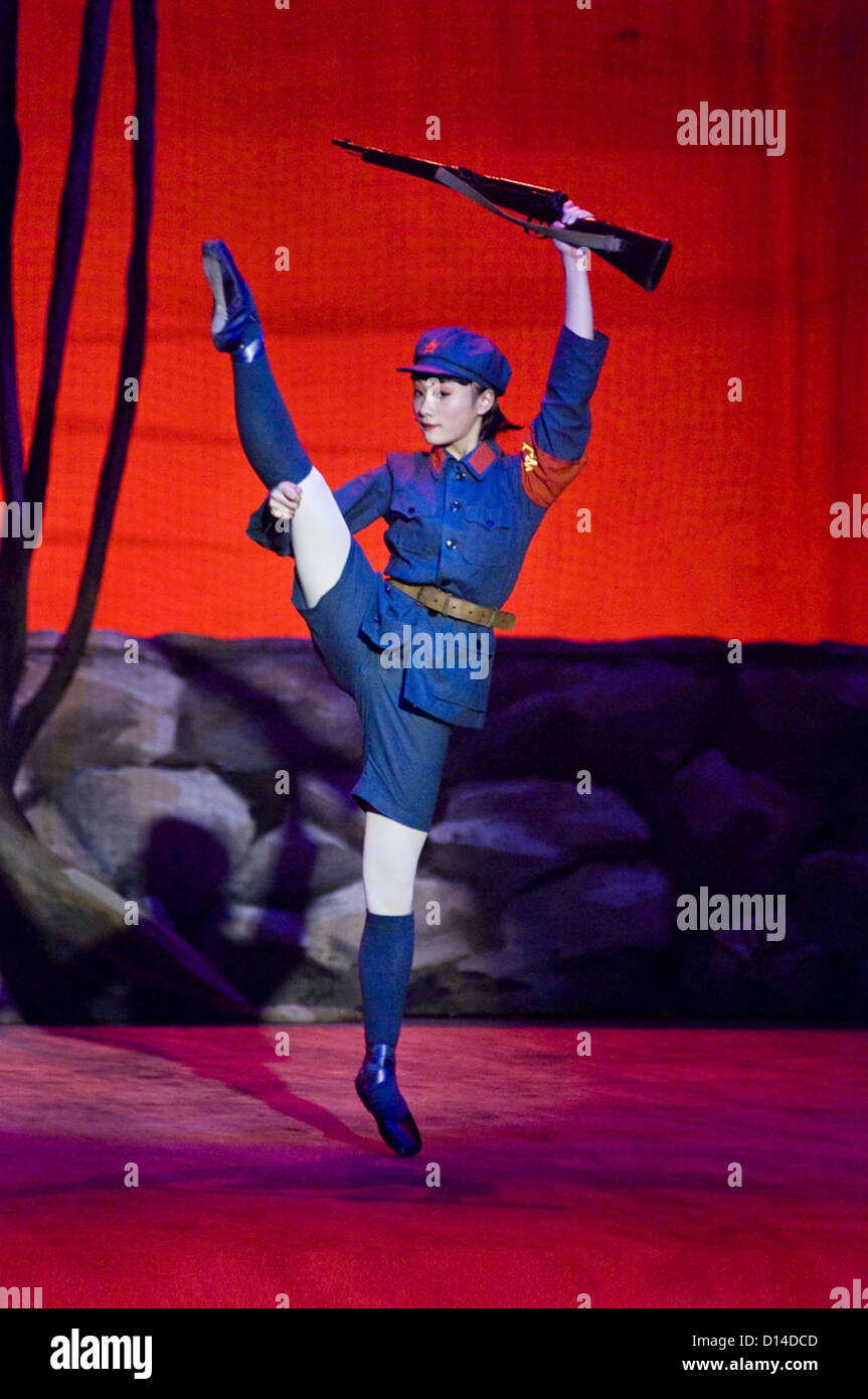 Mao's last dancer hi-res stock photography and images - Alamy