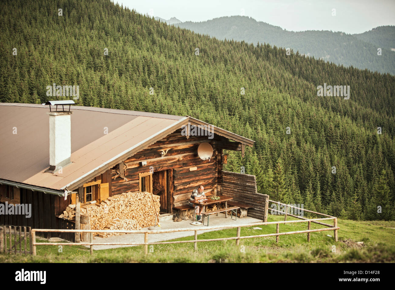 Hillside Mountain Cabins