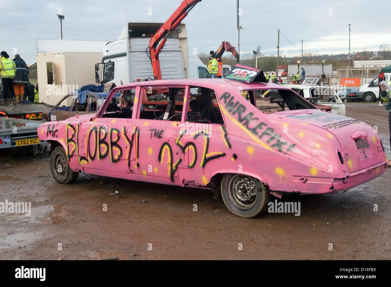 old limousine before being used in a banger race Stock Photo - Alamy