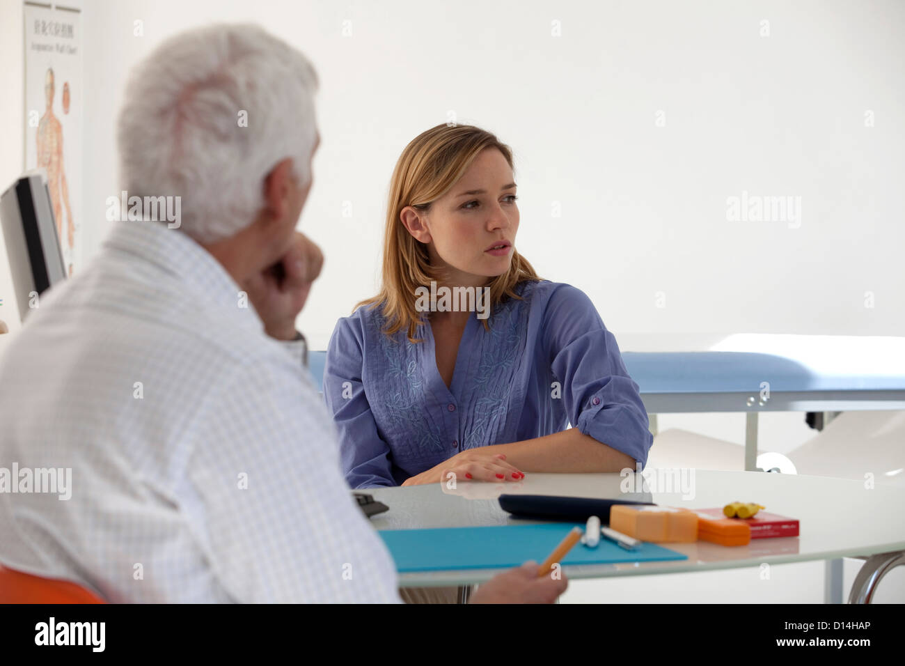 Female psychiatrists hi-res stock photography and images - Alamy