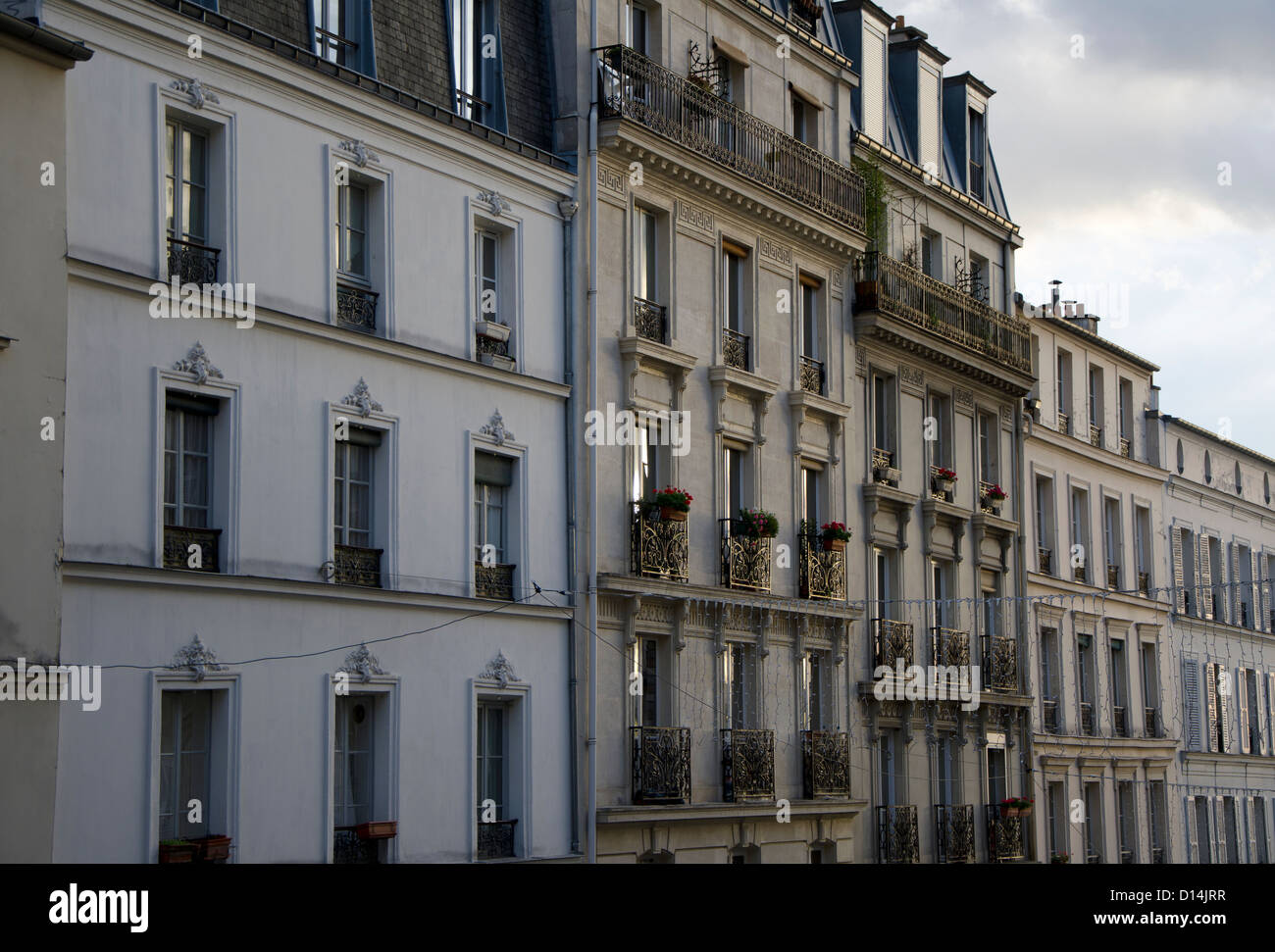 Facades of a Parisian buildings Stock Photo - Alamy
