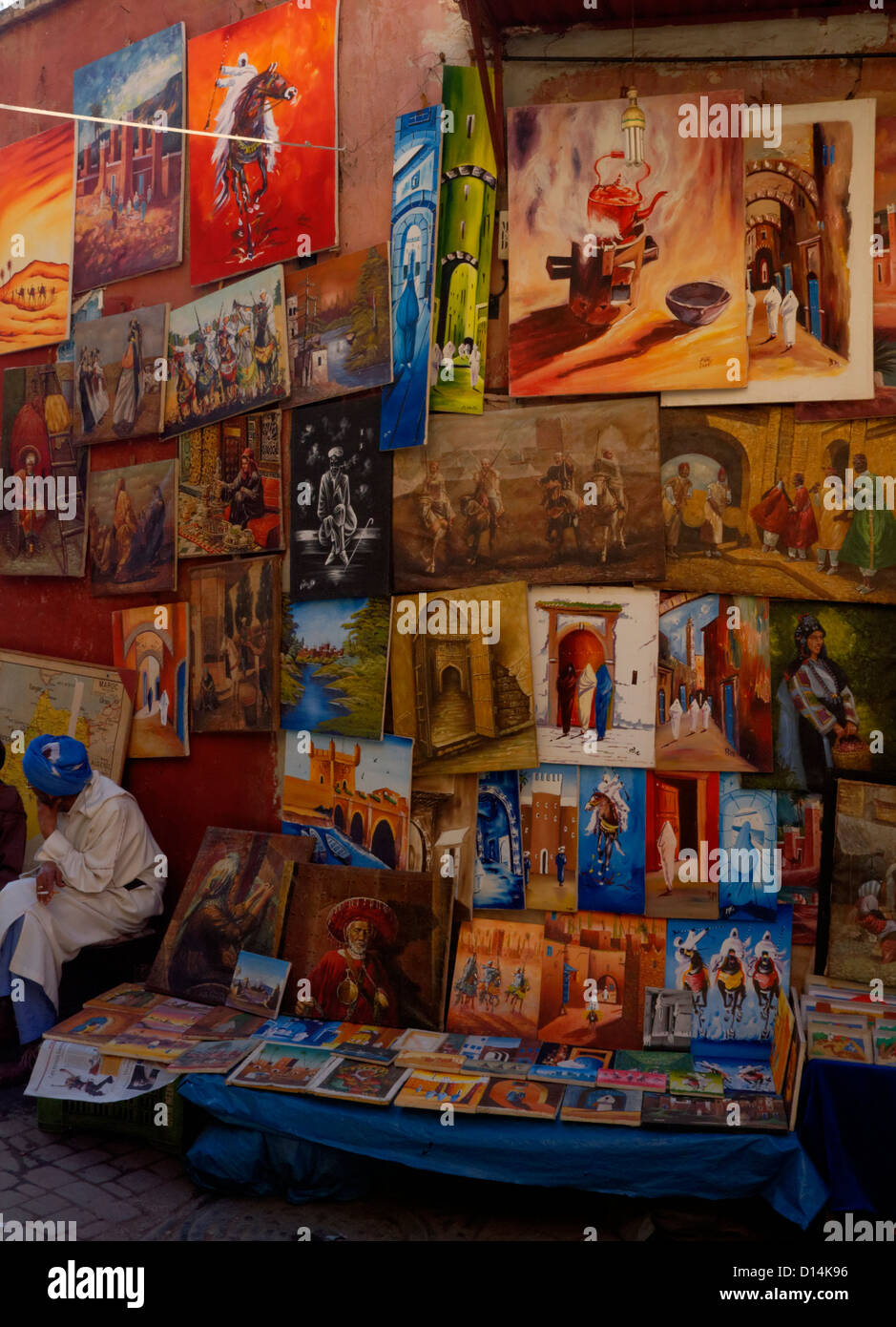 Paiting and souvenirs on sale in the souk in Marrakesh, Morocco Stock ...