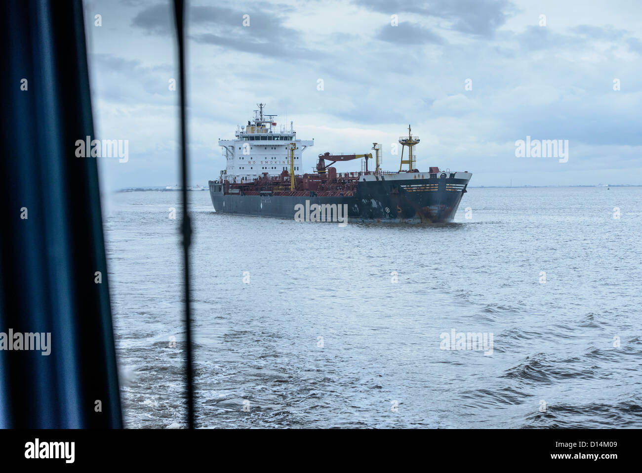 Travelling by ship hi-res stock photography and images - Alamy