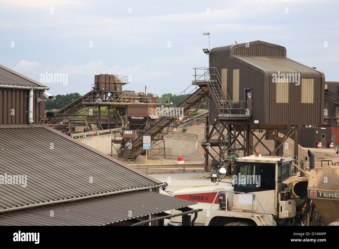 Plant and machinery at gravel and sand extraction beds Stock Photo - Alamy