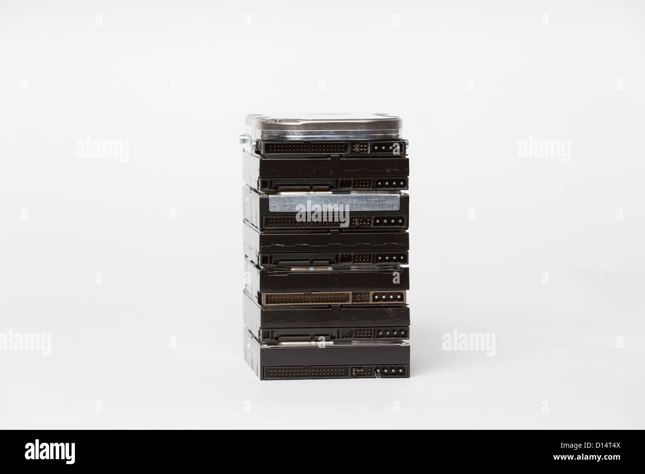 Pile of hard disk hi-res stock photography and images - Alamy