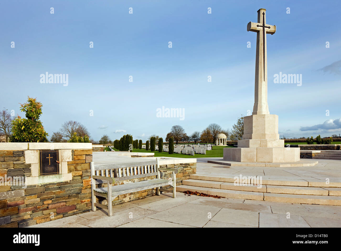 Bedford House cemetery with graves of First World War British Empire ...