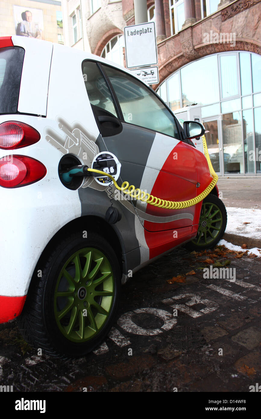 Rear View Electric Car High Resolution Stock Photography and Images - Alamy