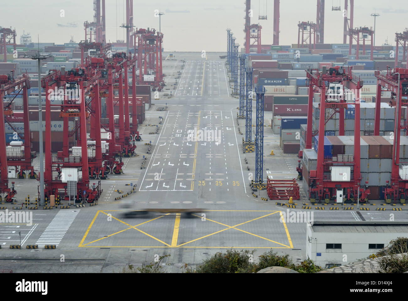 Shanghai Yangshan Deep Water - Port Stock Photo - Alamy