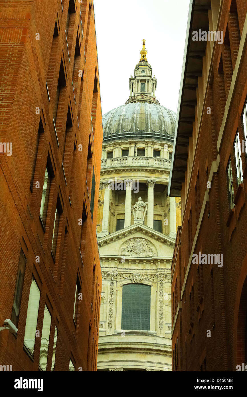 Imponent hi-res stock photography and images - Alamy