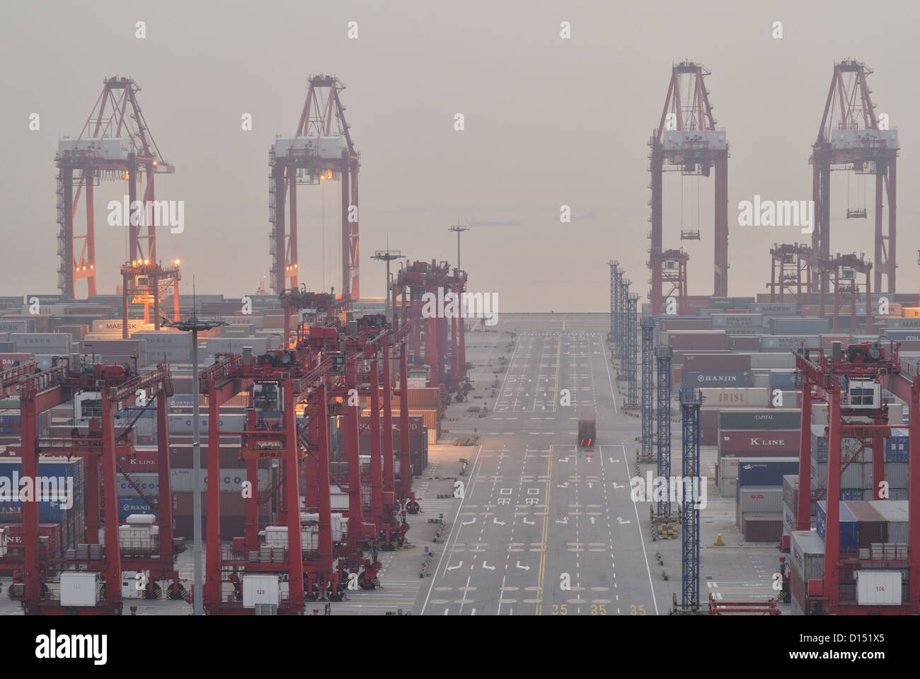 Shanghai Yangshan Deep Water - Port Stock Photo - Alamy