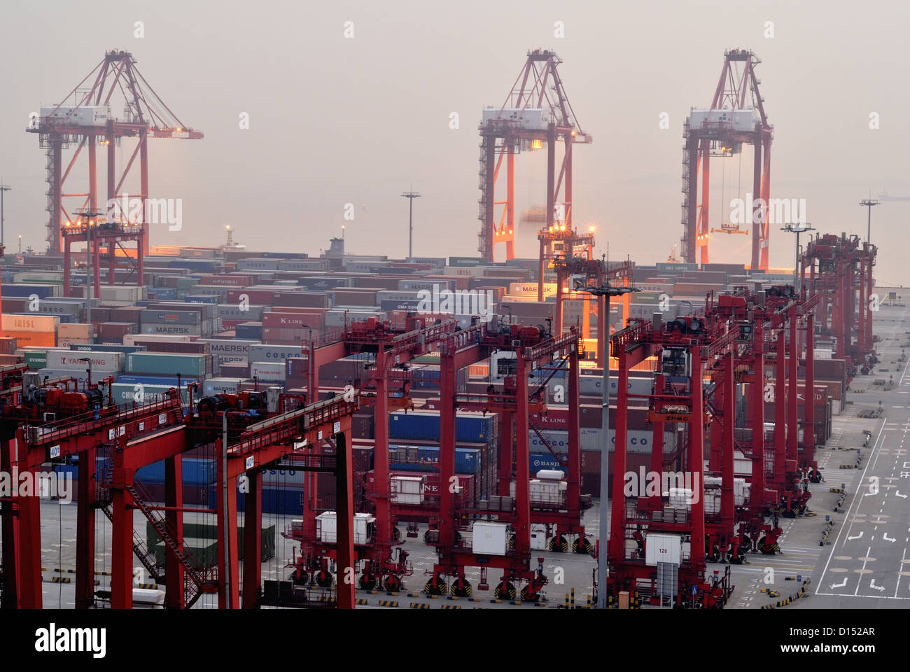 Shanghai Yangshan Deep Water - Port Stock Photo - Alamy