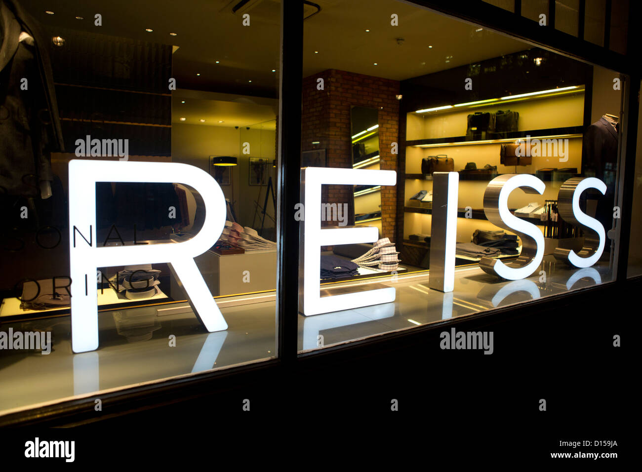 Reiss store in London Stock Photo - Alamy