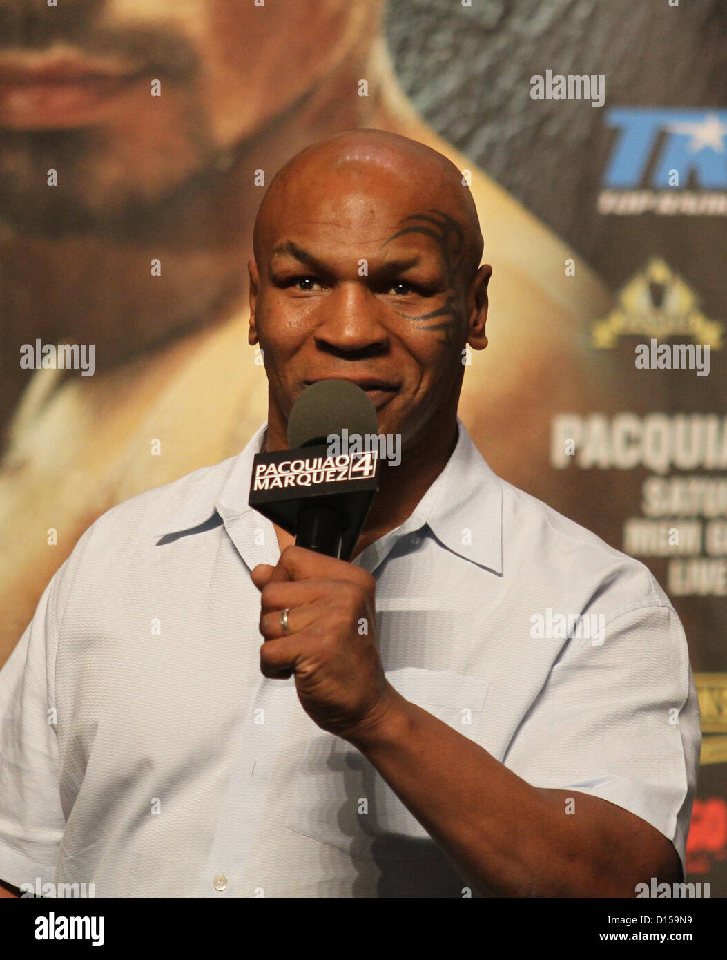 World heavyweight champion mike tyson hi-res stock photography and ...