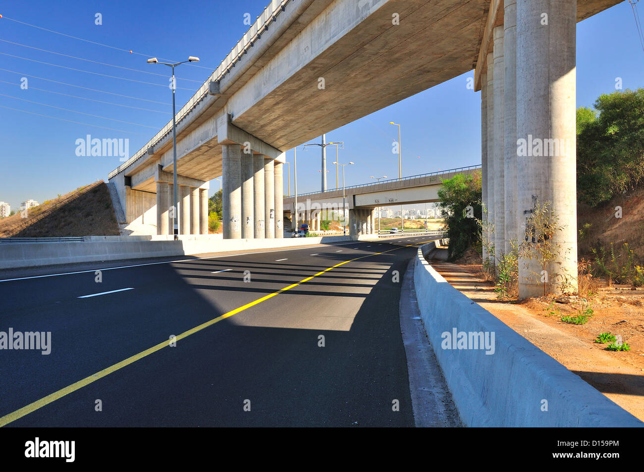4 lane highway hi-res stock photography and images - Alamy