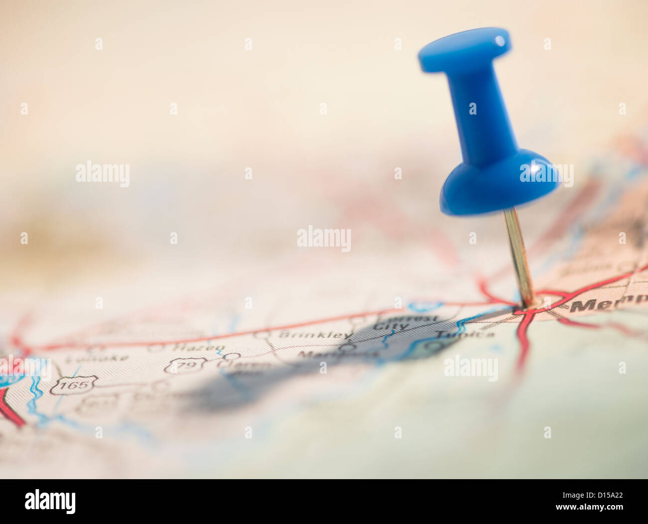Thumbtack on map Stock Photo - Alamy