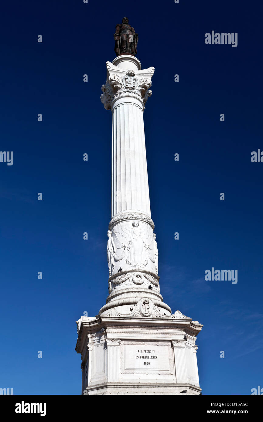 Column statue architecture hi-res stock photography and images - Alamy