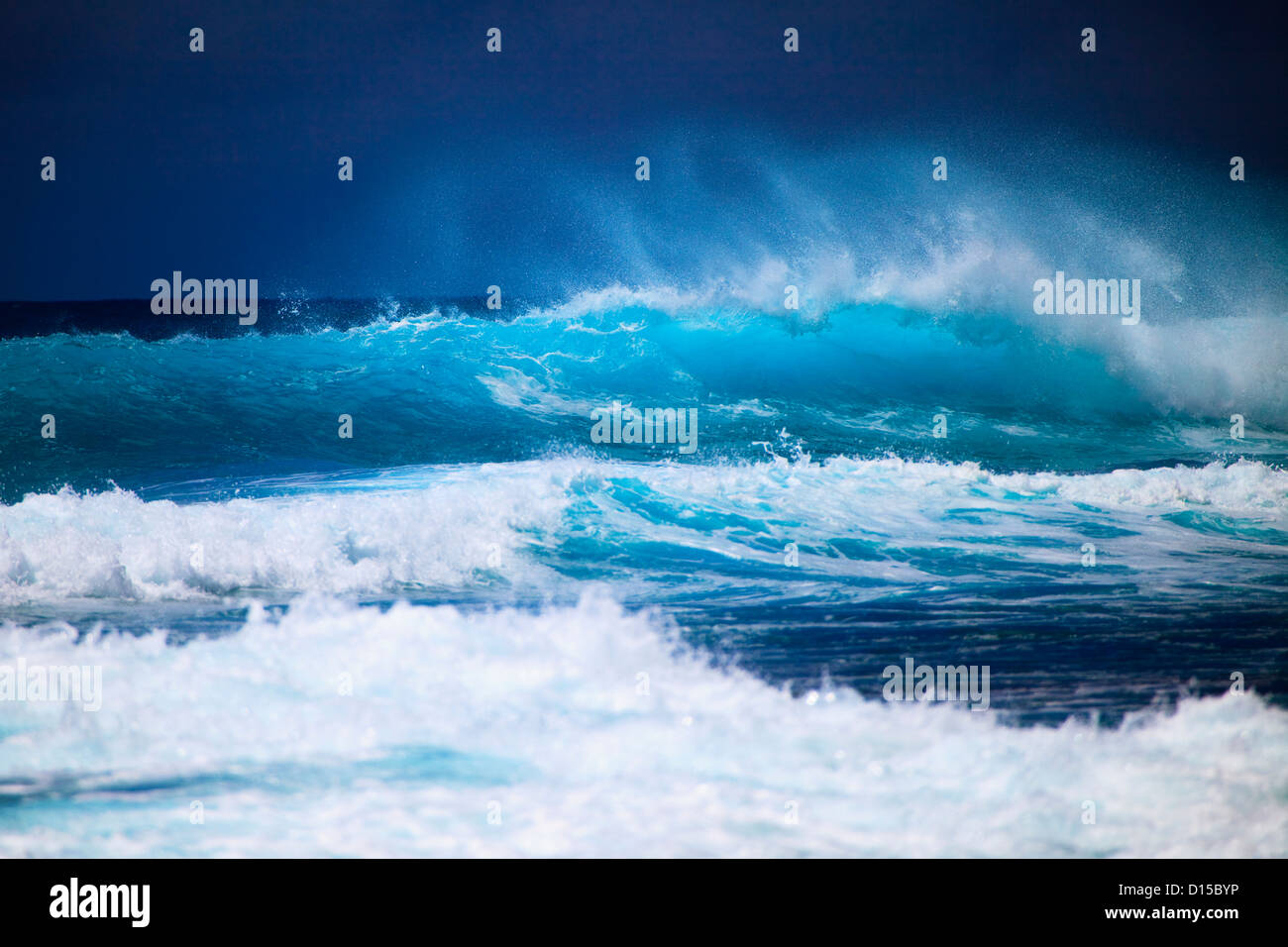 Hawaii, Oahu, Beautiful Wave Breaking Stock Photo - Alamy