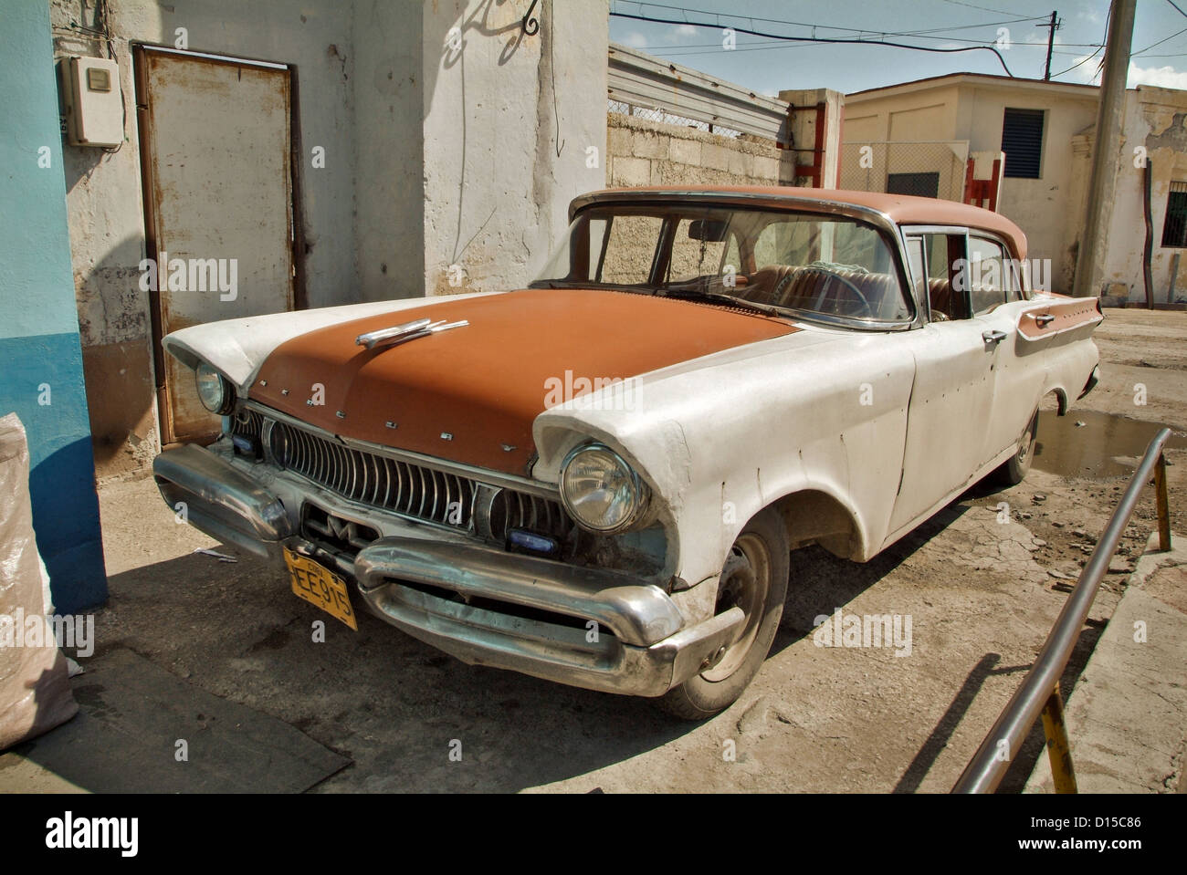 Havana, Cuba, parked Mercury, built in 1957 Stock Photo - Alamy