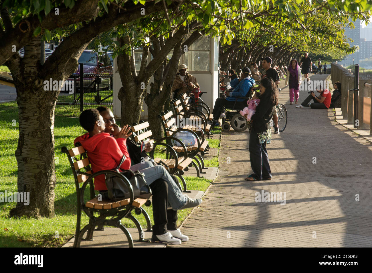 Roosevelt Island Promenade, New York Stock Photo - Alamy
