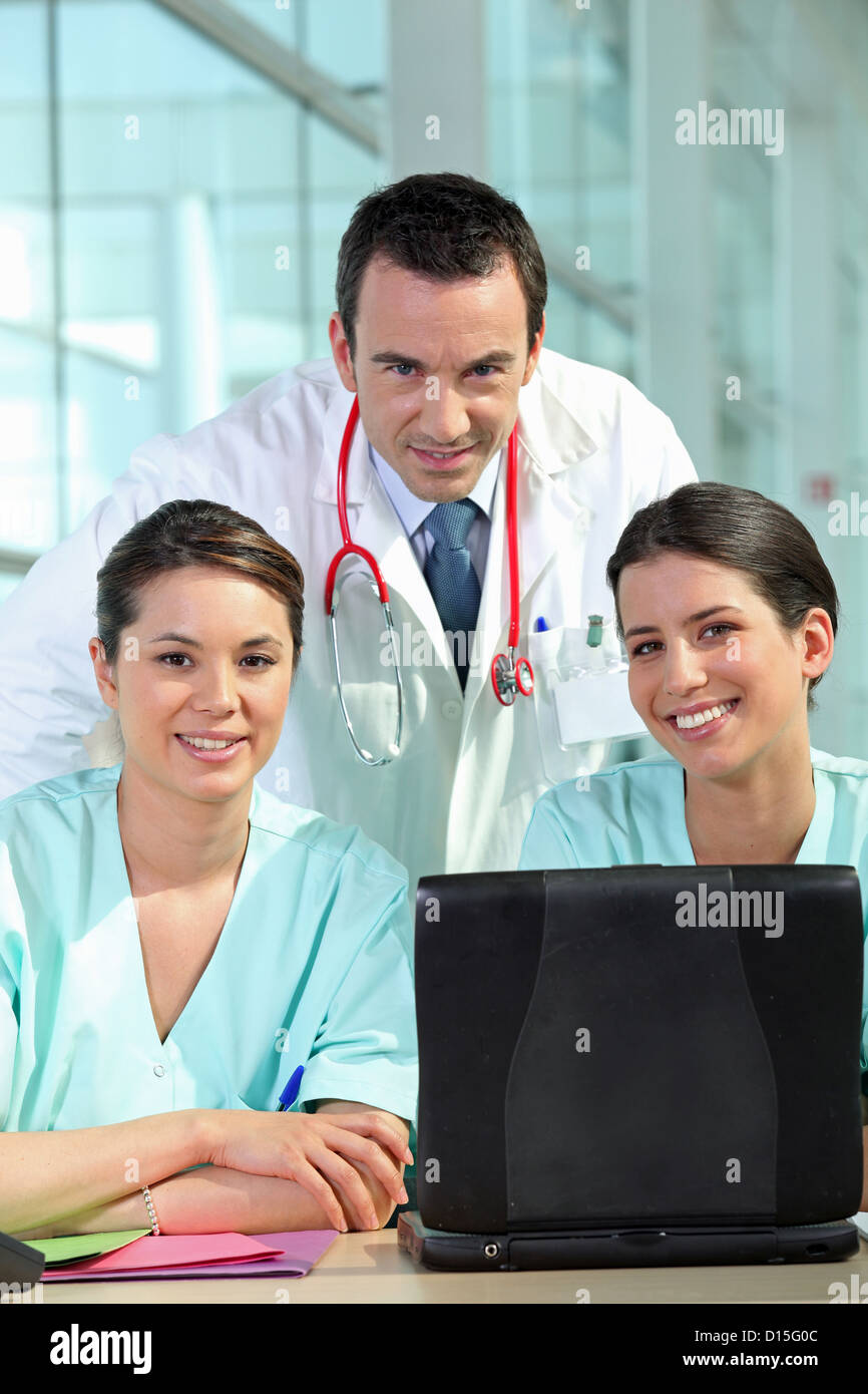 Group gp practice hi-res stock photography and images - Alamy