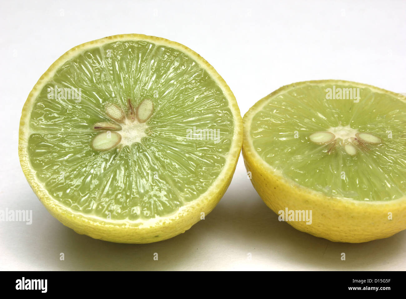 Lemon cross cut Stock Photo - Alamy