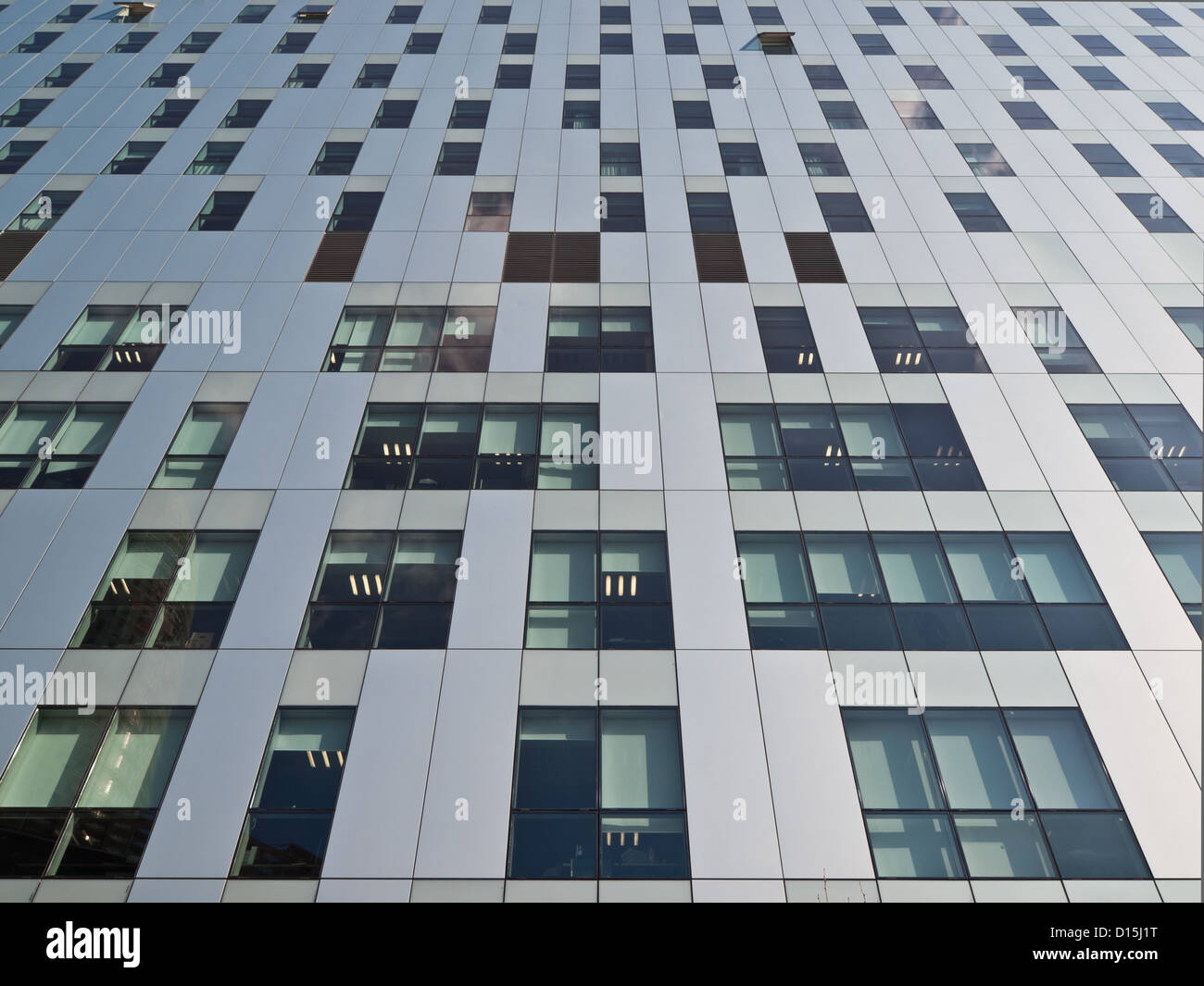 Building with lots of windows hi-res stock photography and images - Alamy