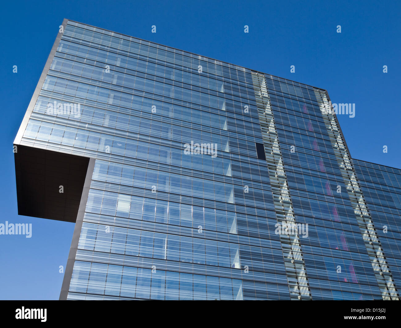 Modern office building in the City of Barcelona Stock Photo - Alamy