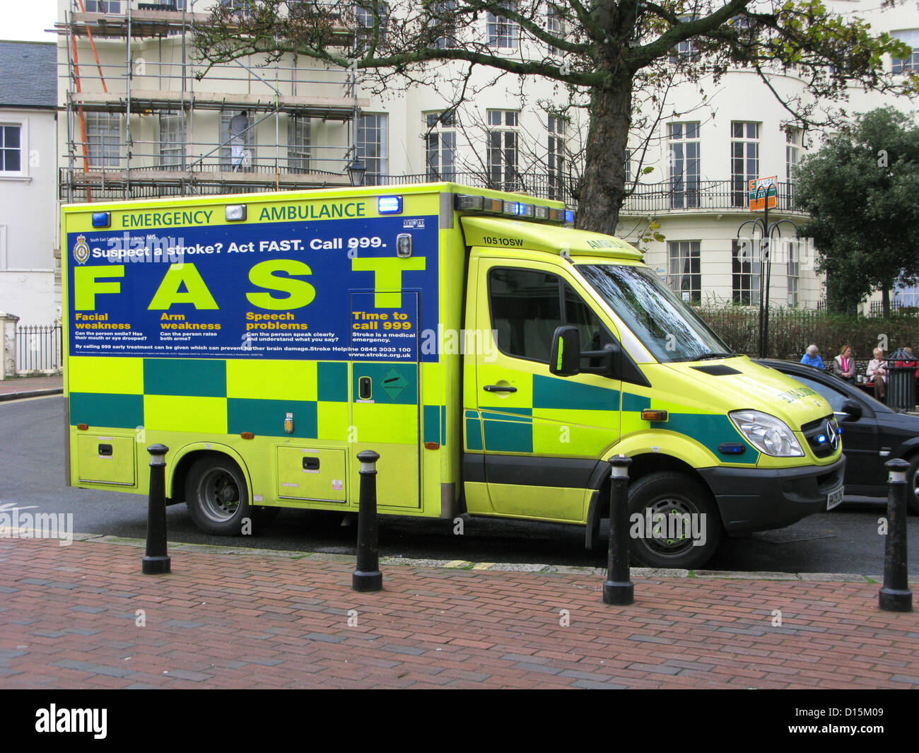 Paramedic unit ambulance uk hi-res stock photography and images - Alamy