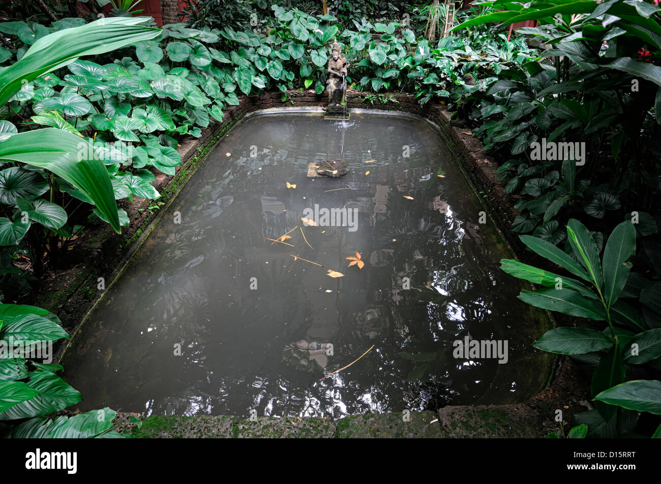 Jim Thompson house garden museum bangkok thailand tropical gardens ...